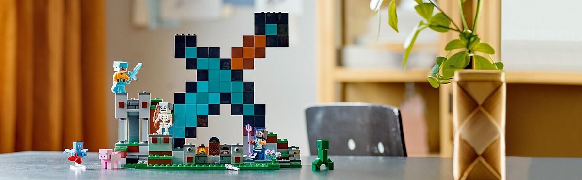 THE SWORD OUTPOST – MINECRAFT – LEGO – Denkit Hobbies