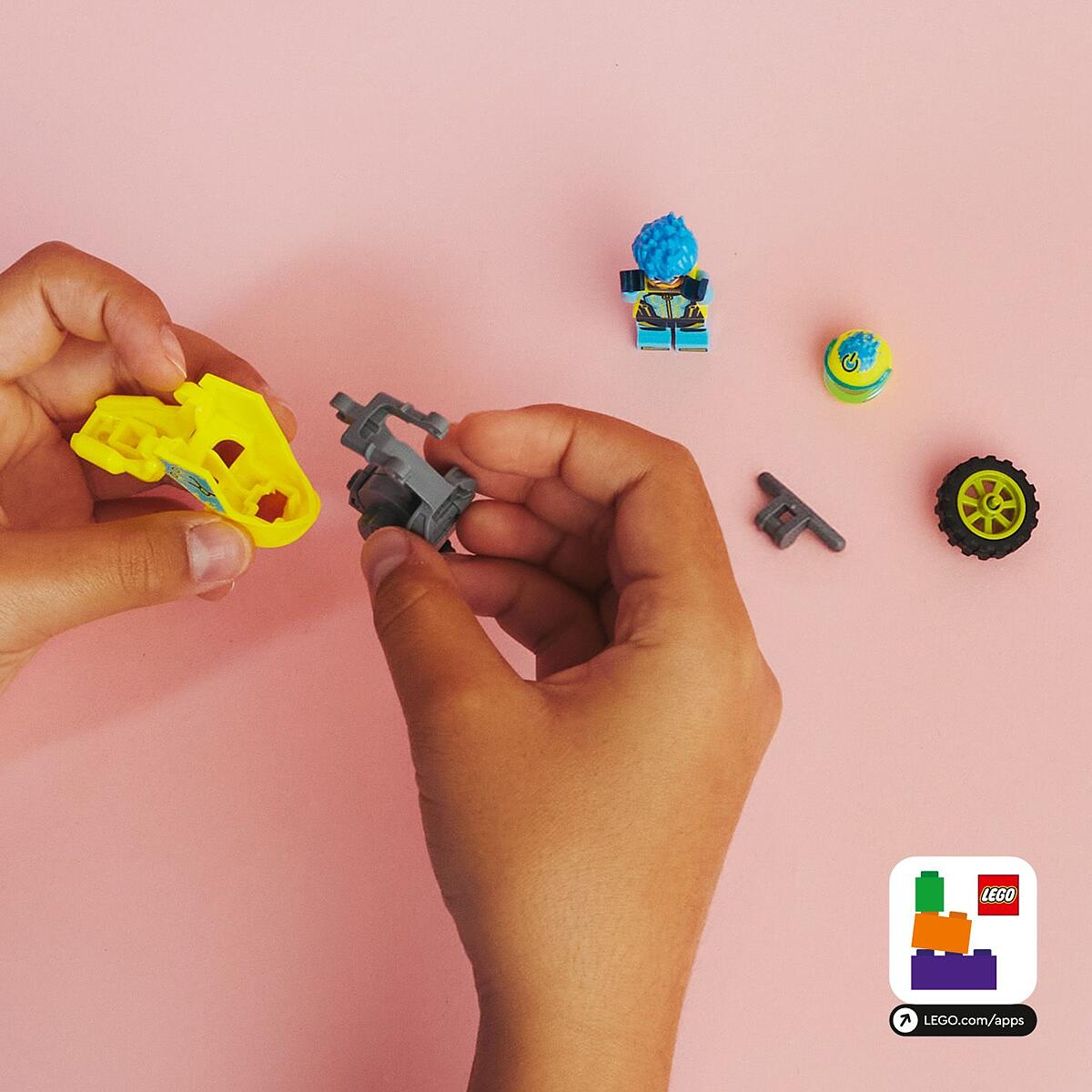 Lego Cyber Stunt Bike | Makro