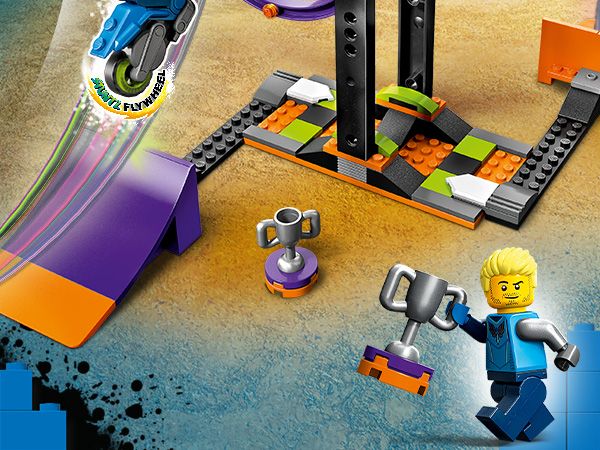 Lego Spinning Stunt Challenge | Makro