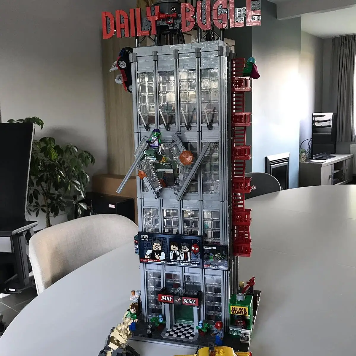 Buy LEGO® Marvel Daily Bugle 76178 Set for Adults | Official LEGO® AE