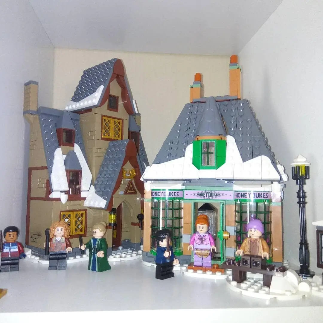 Buy LEGO® Harry Potter™ Hogsmeade™ Village Visit 76388 | Official LEGO® KW