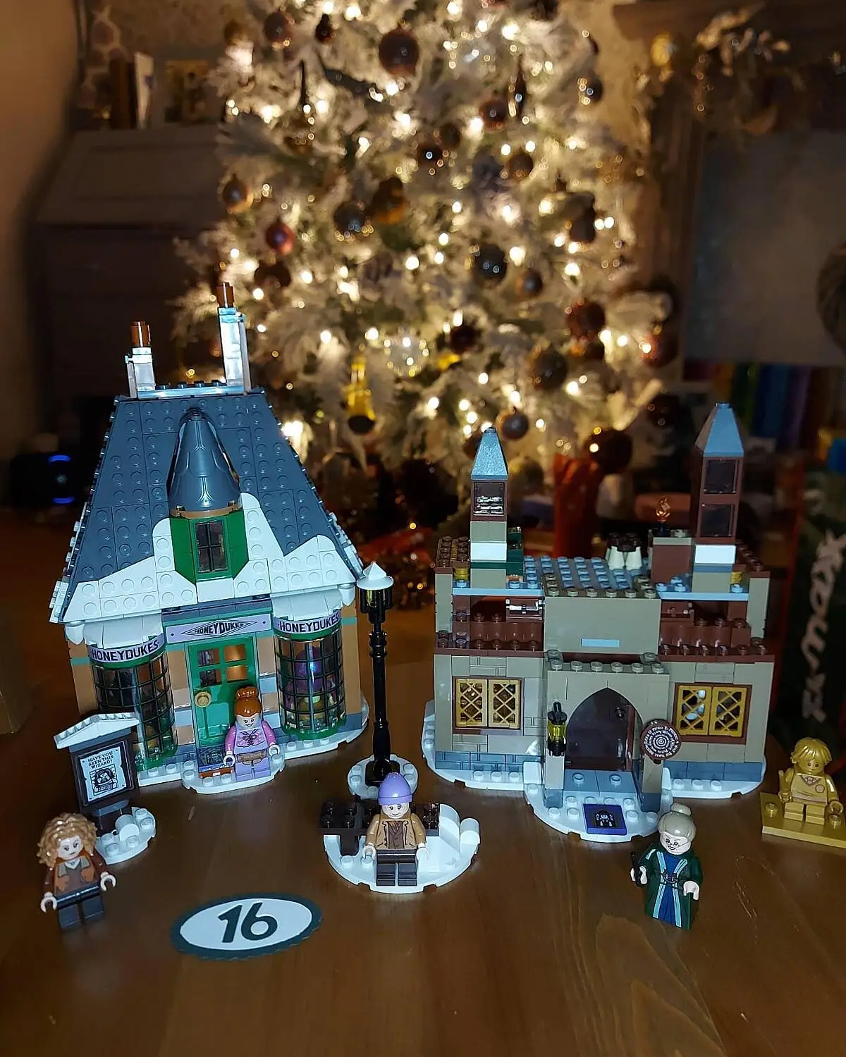 Buy LEGO® Harry Potter™ Hogsmeade™ Village Visit 76388 | Official LEGO® KW