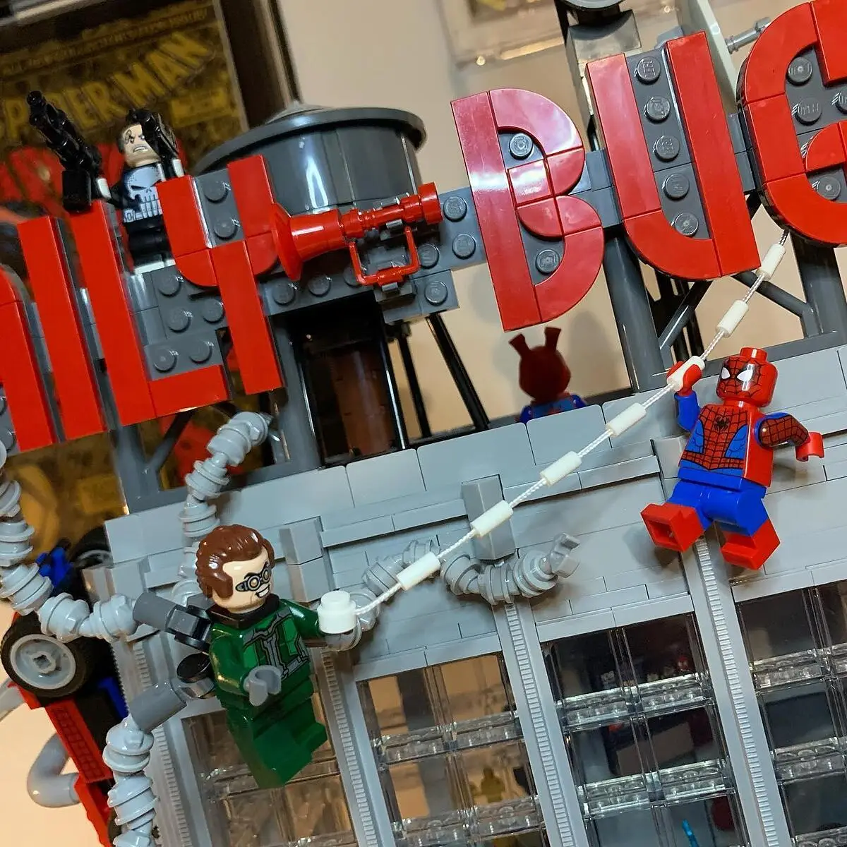 Buy LEGO® Marvel Daily Bugle 76178 Set for Adults | Official LEGO® AE