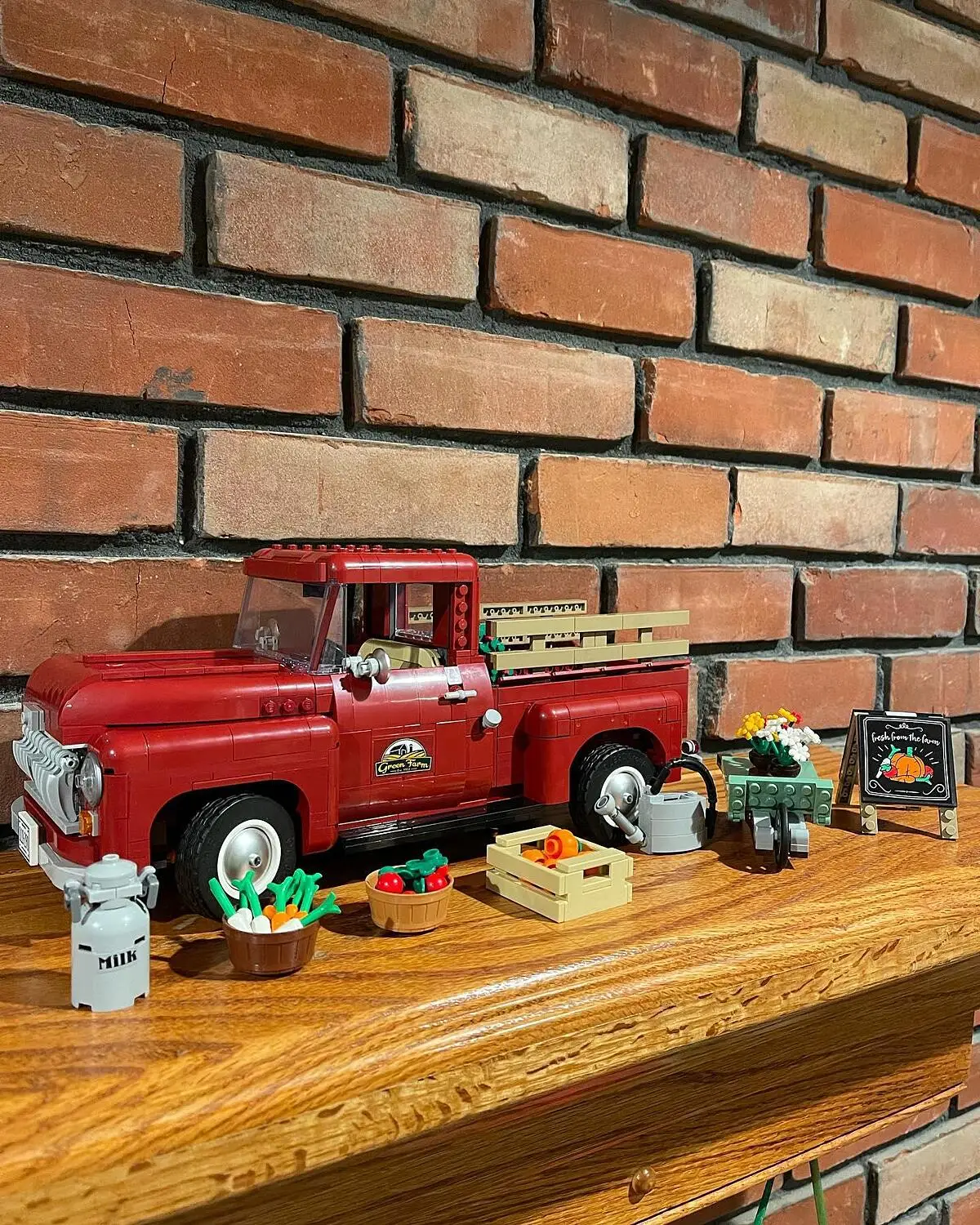 Buy LEGO® Pickup Truck 10290 Set Online | Official LEGO® AE