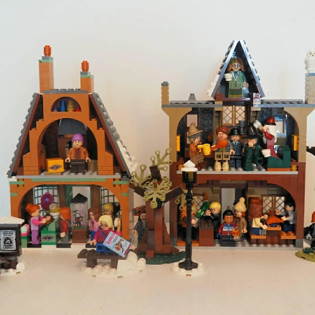 Buy LEGO® Harry Potter™ Hogsmeade™ Village Visit 76388 | Official LEGO® KW