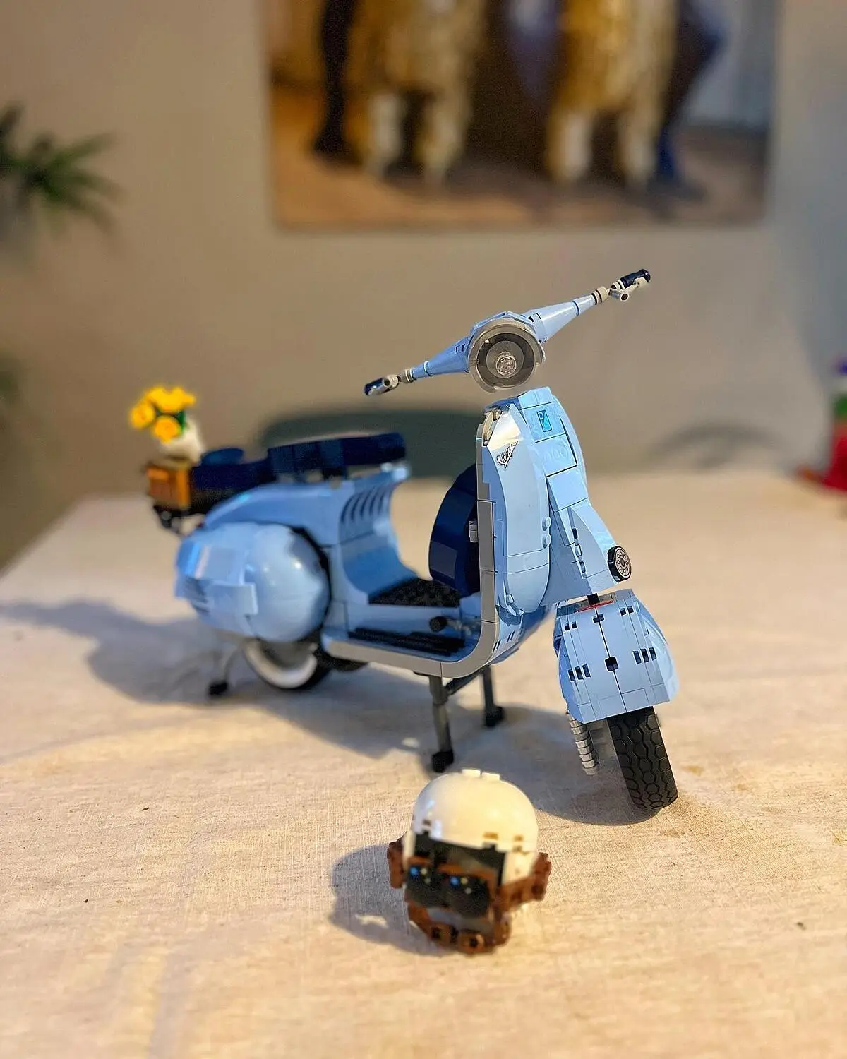 Buy LEGO® Vespa 125 Set 10298 Online | Official LEGO® QA