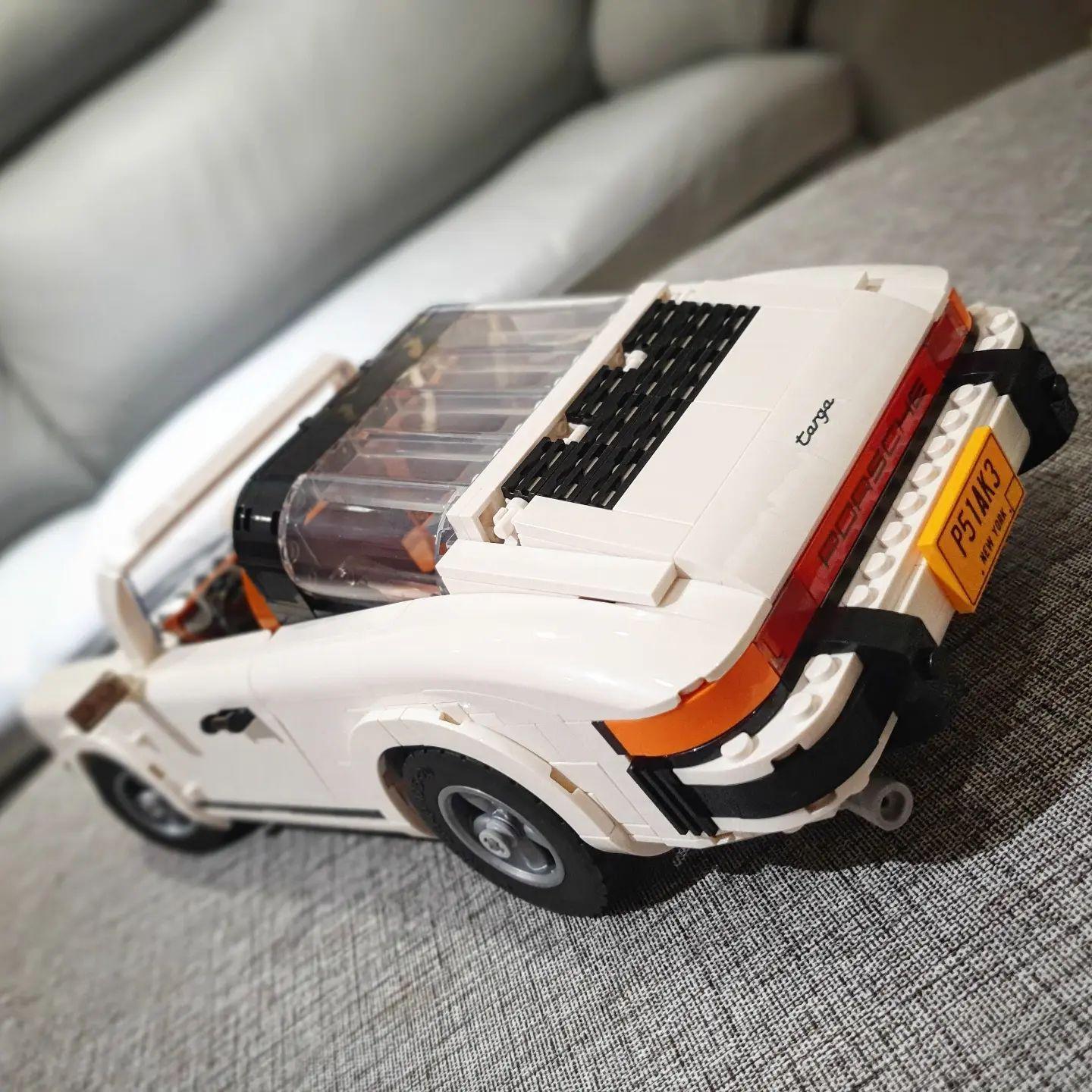 Buy LEGO® Porsche 911 10295 Set for Adults | Official LEGO® AE