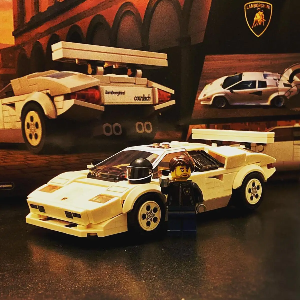 Buy LEGO® Lamborghini Countach 76908 | Official LEGO® QA