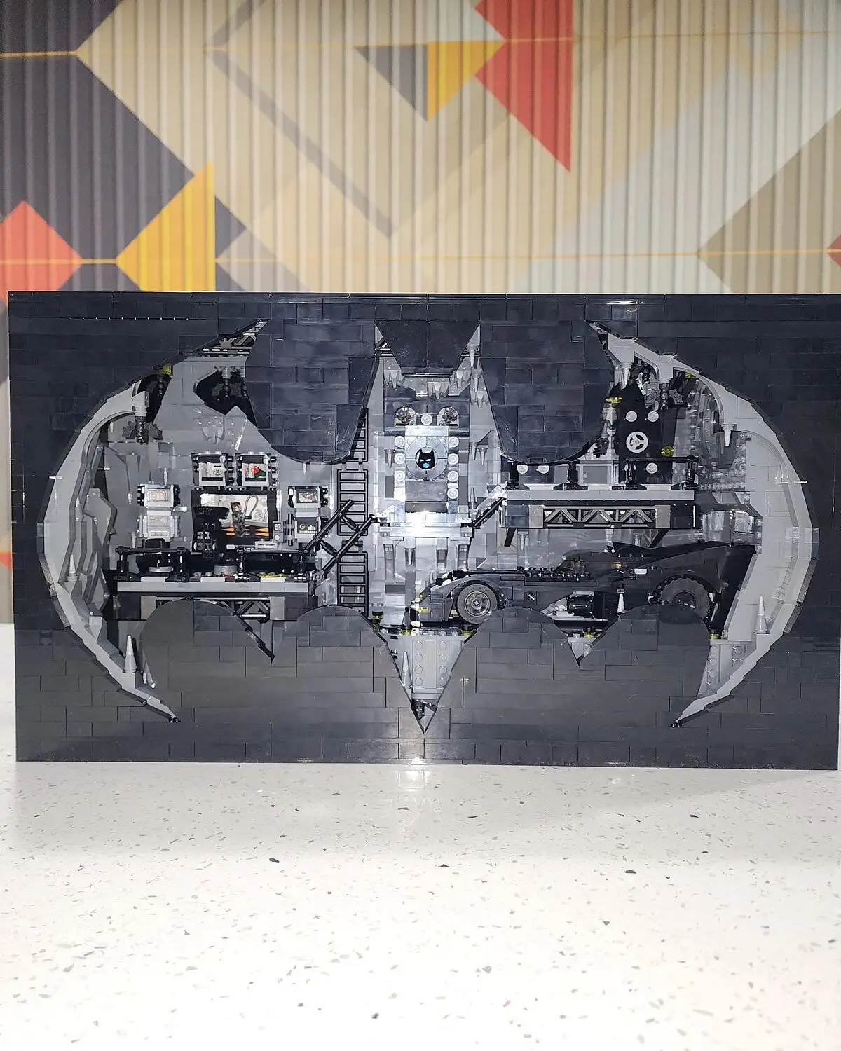 Buy LEGO® Batcave™ – Shadow Box 76252 | Official LEGO® KW