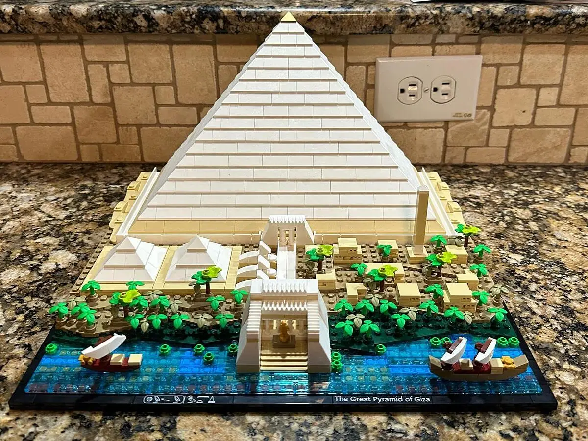 Buy LEGO® 21058 Great Pyramid of Giza | Official LEGO® KW