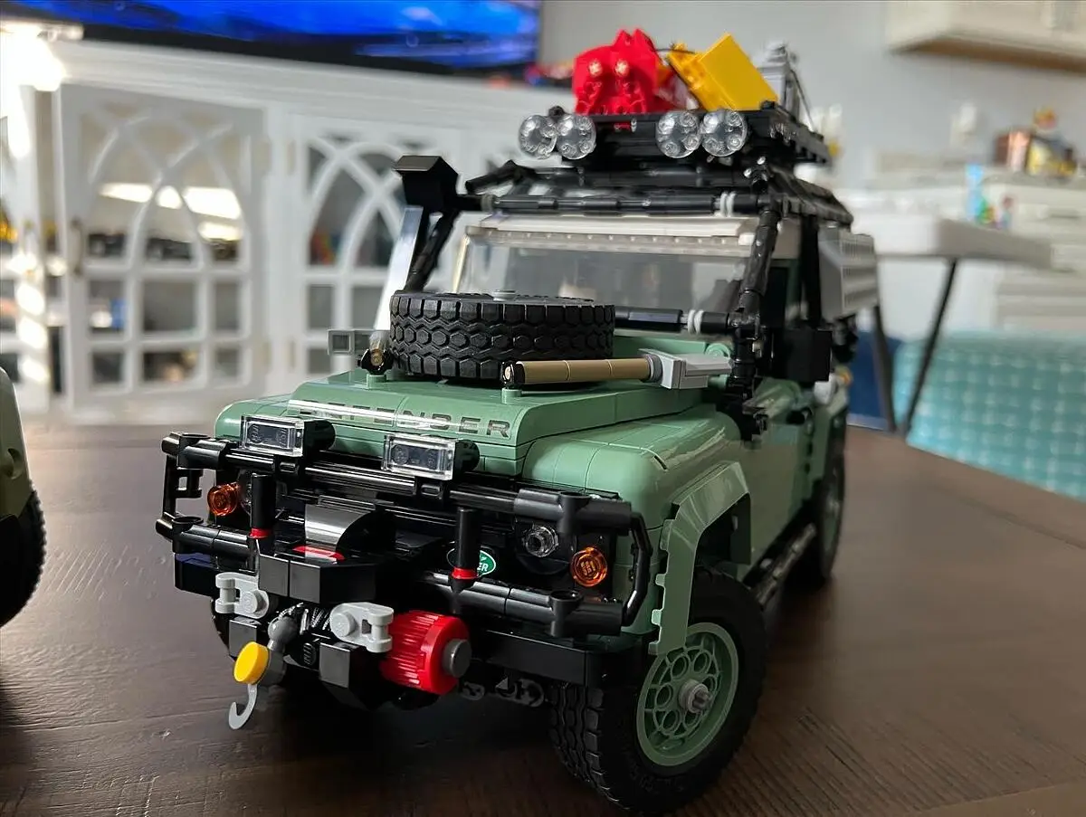 Buy LEGO® Land Rover Classic Defender 90 10317 | Official LEGO® KW