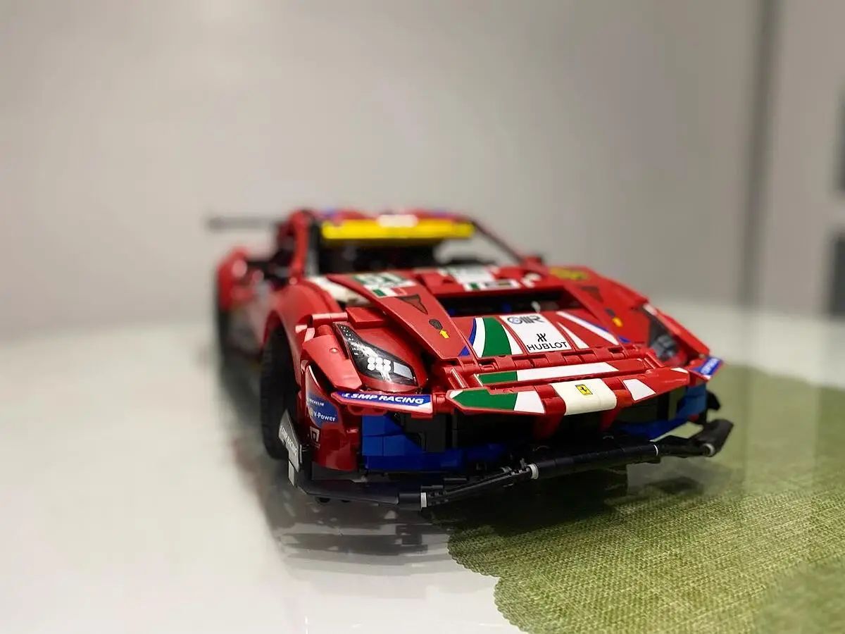 Buy LEGO® Ferrari 488 GTE “AF Corse #51” 42125 | Official LEGO® QA
