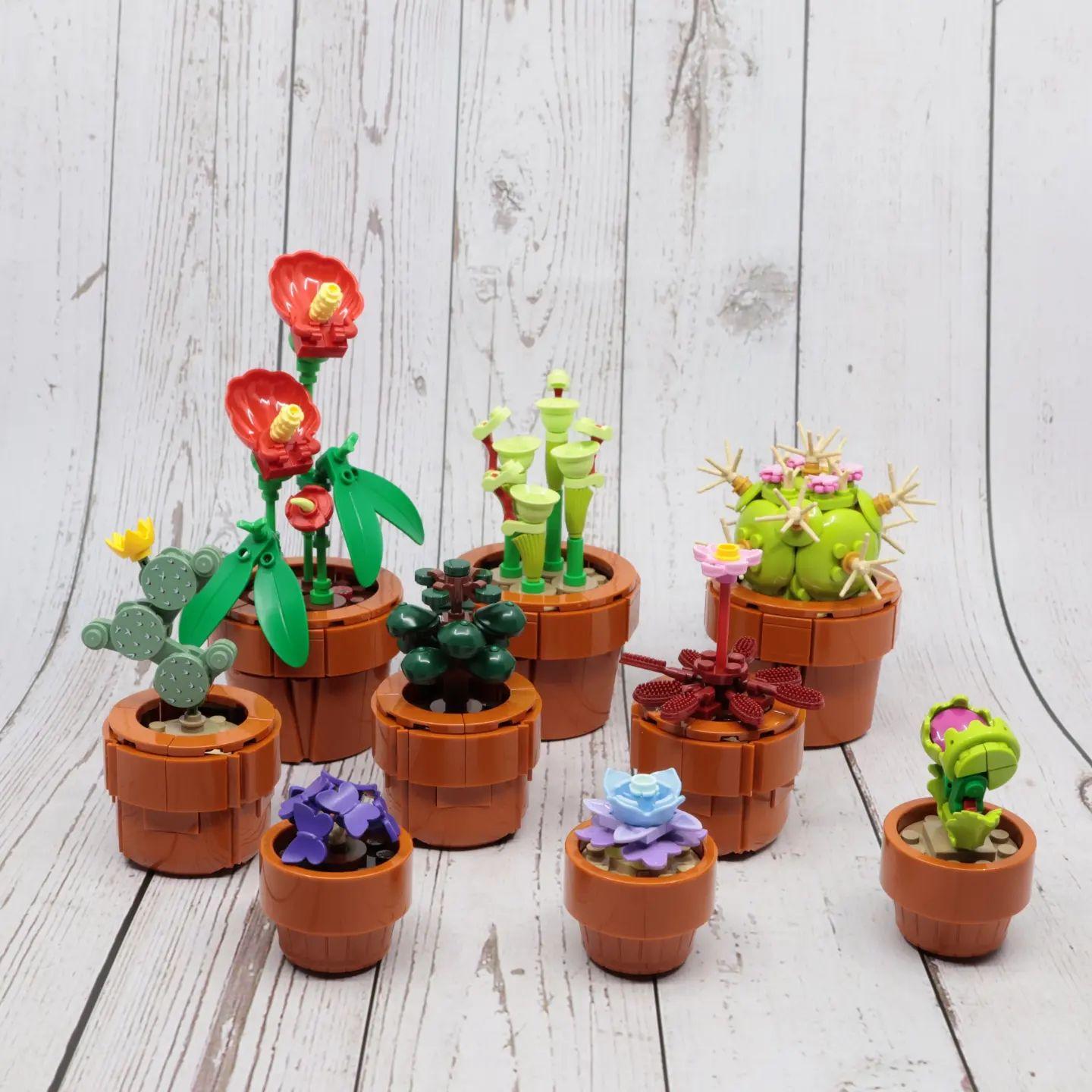 LEGO® Tiny Plants | Official LEGO® KW