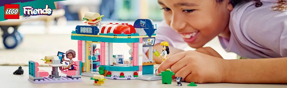 Buy LEGO® 41728 Heartlake Downtown Diner | Official LEGO® AE