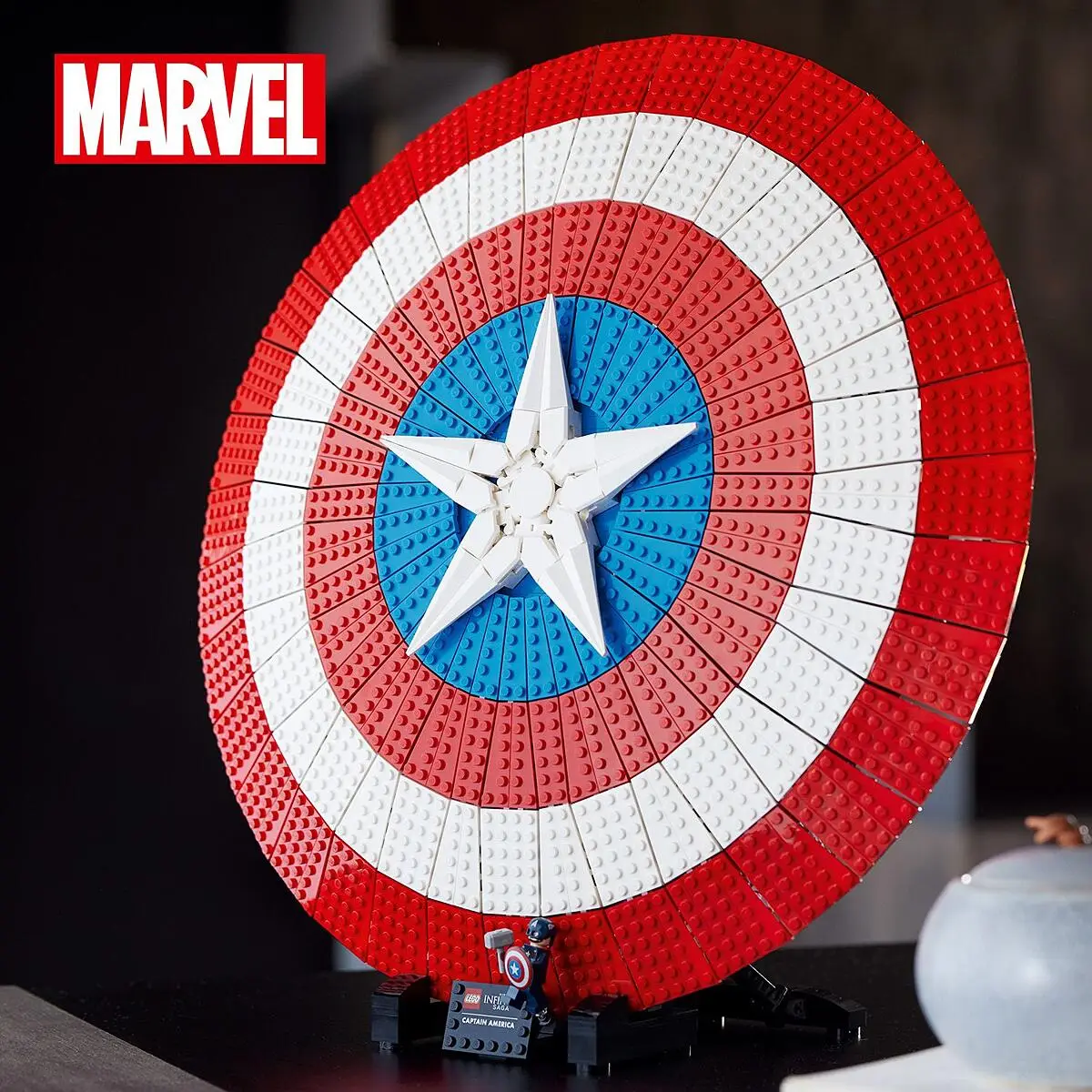 LEGO® Captain America's Shield | Official LEGO® AE