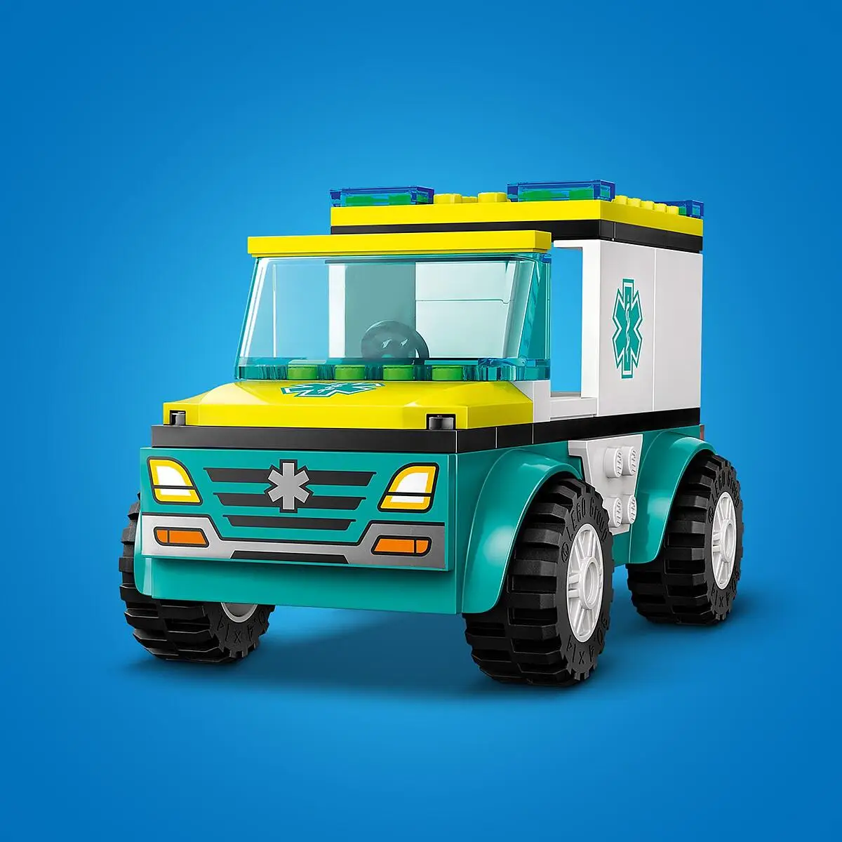 LEGO® Emergency Ambulance and Snowboarder | Official LEGO® KW