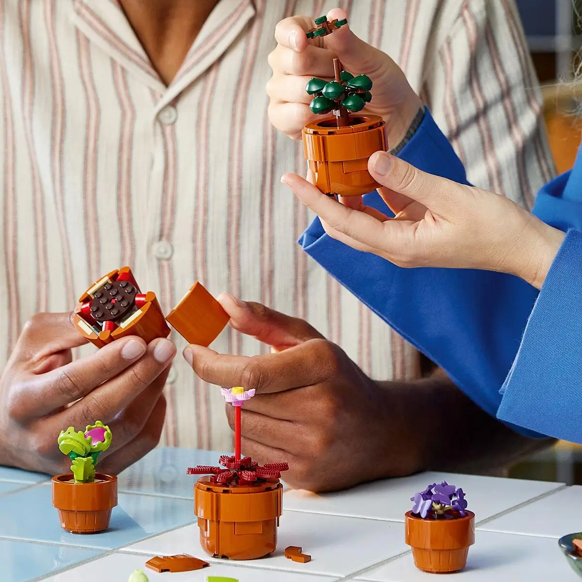 LEGO® Tiny Plants | Official LEGO® KW