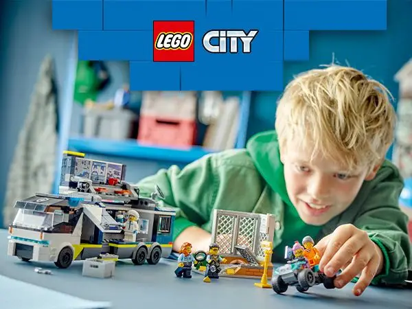 Buy LEGO® Police Mobile Crime Lab Truck 60418 | Official LEGO® QA