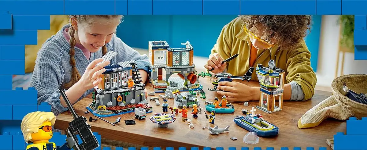 LEGO® Police Prison Island | Official LEGO® AE