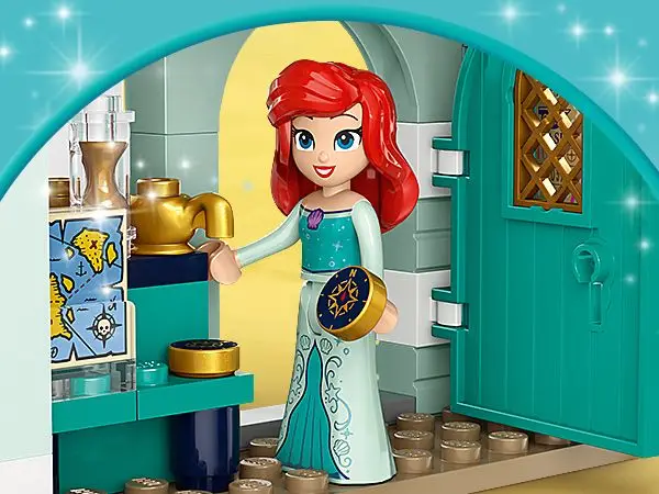 LEGO® Disney Princess Market Adventure | Official LEGO® QA