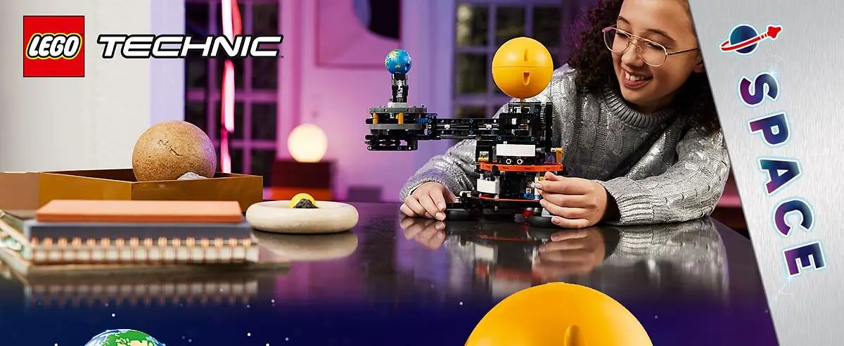 Buy LEGO® Planet Earth and Moon in Orbit 42179 | Official LEGO® KW