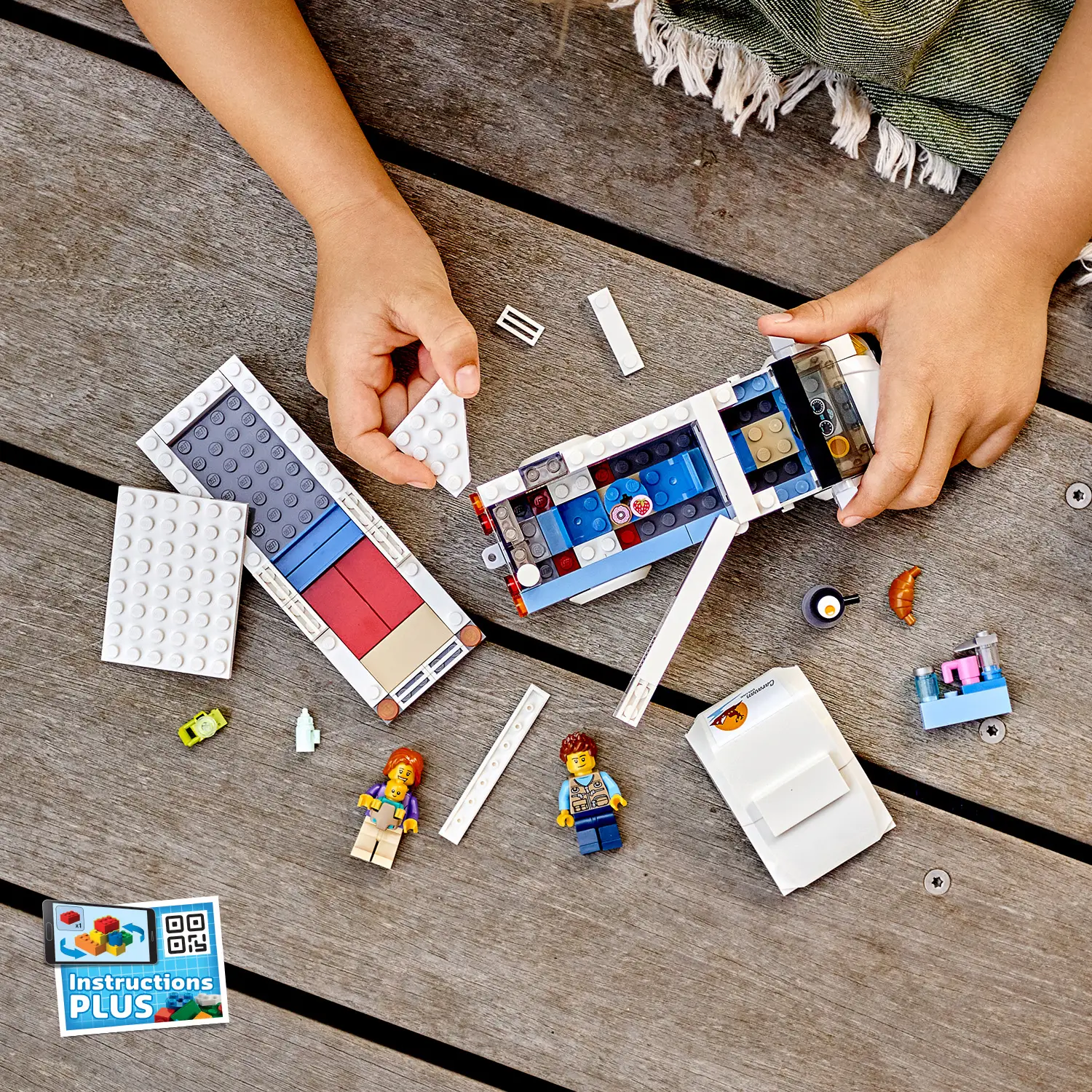 Buy LEGO® City Holiday Camper Van 60283 Online | Official LEGO® AE