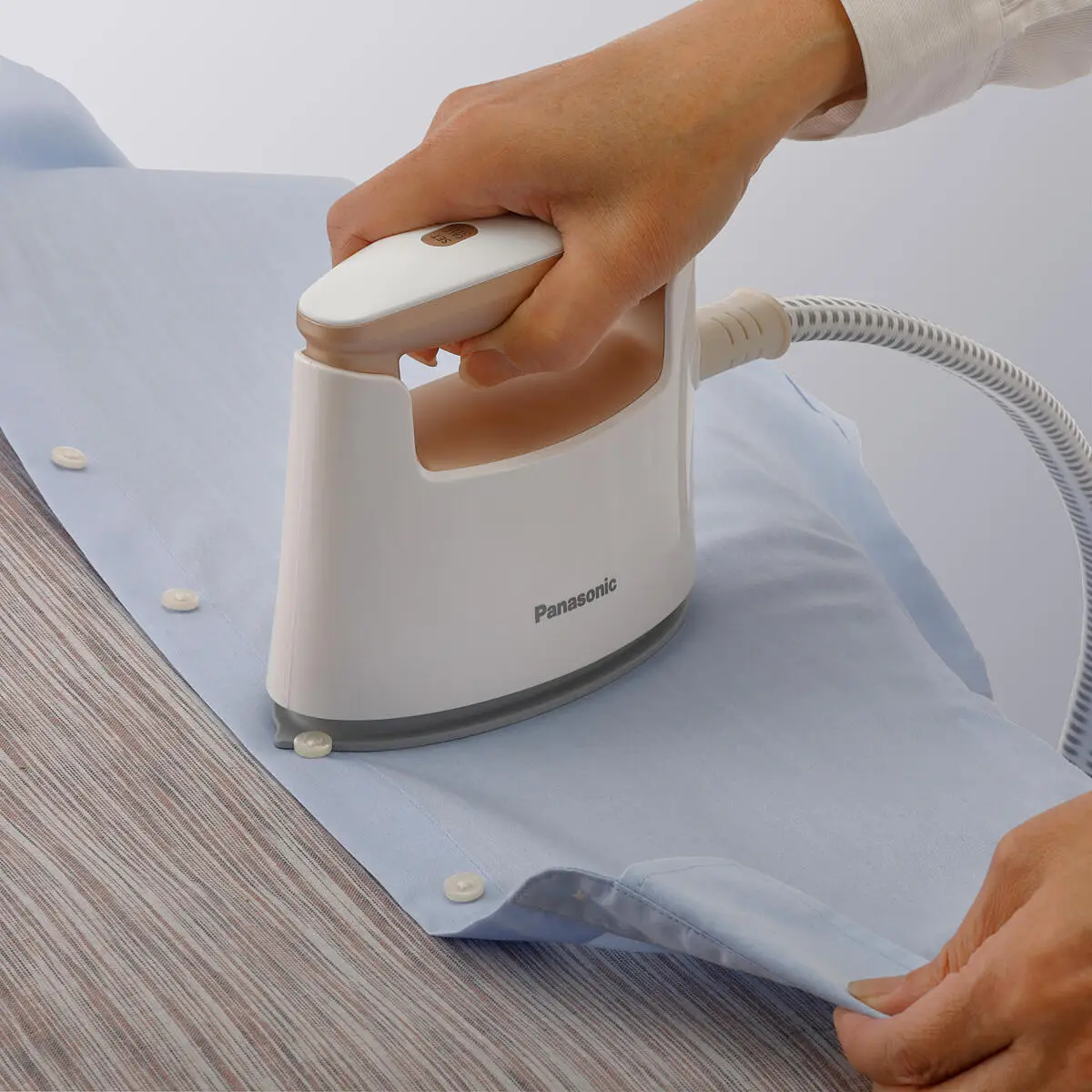 Panasonic Garment Steamer, 2400W, 1.6L Tank – Efficient Steaming